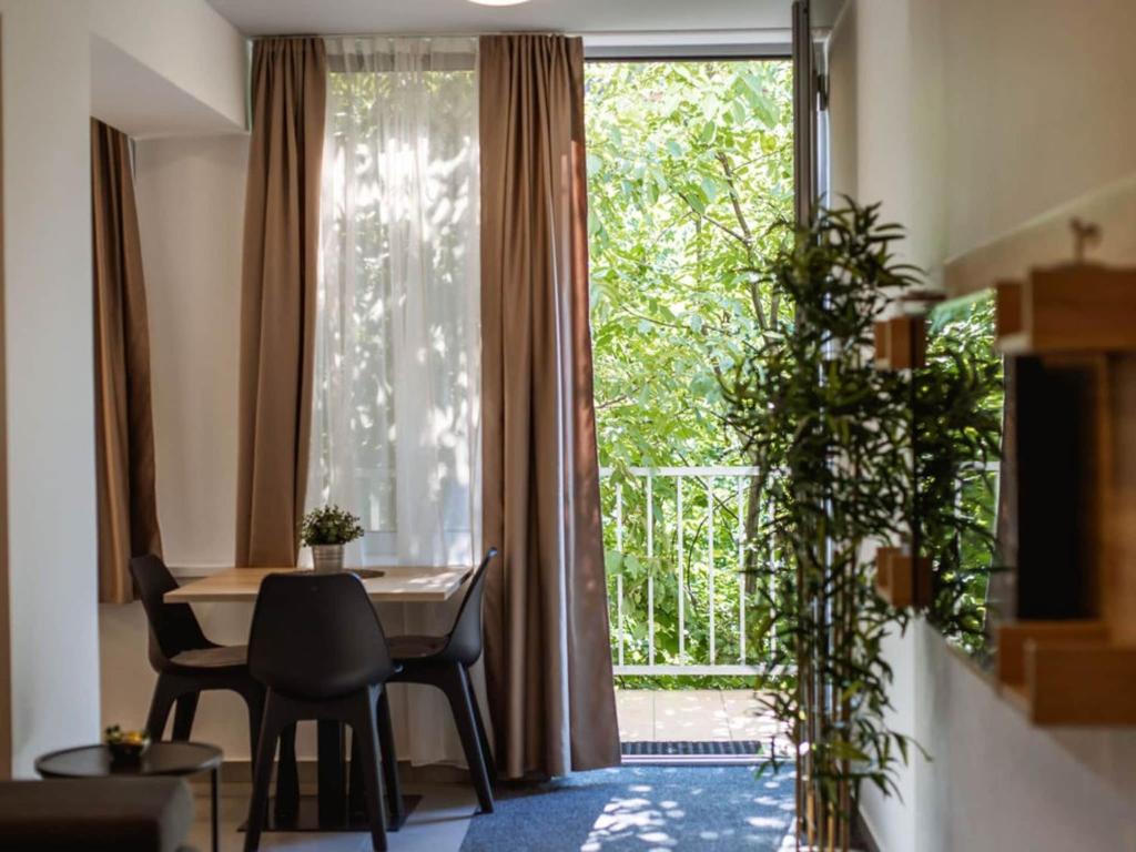 Stylish Apartments with Osijek Near Top Attractions - Standard Studio ...