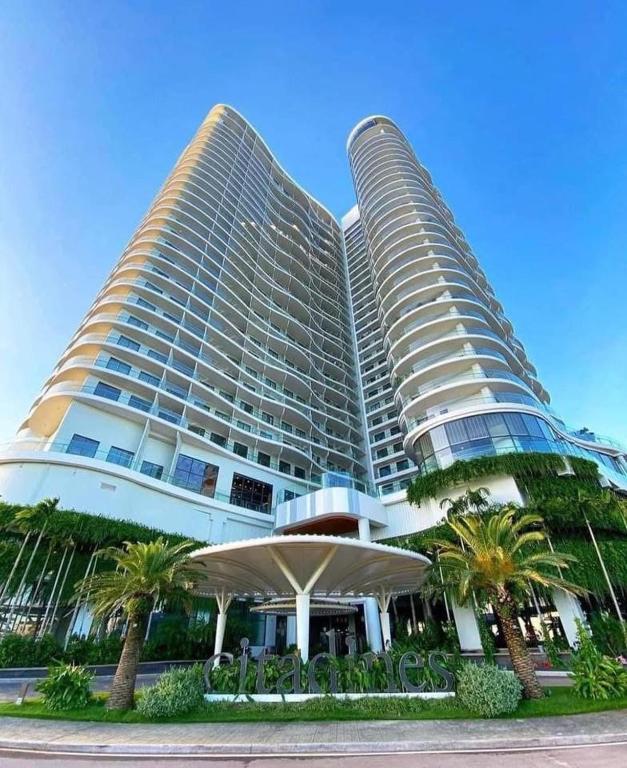 Homestay Citadine Ha Long Apartment with amazing sea view, Ha Long ...