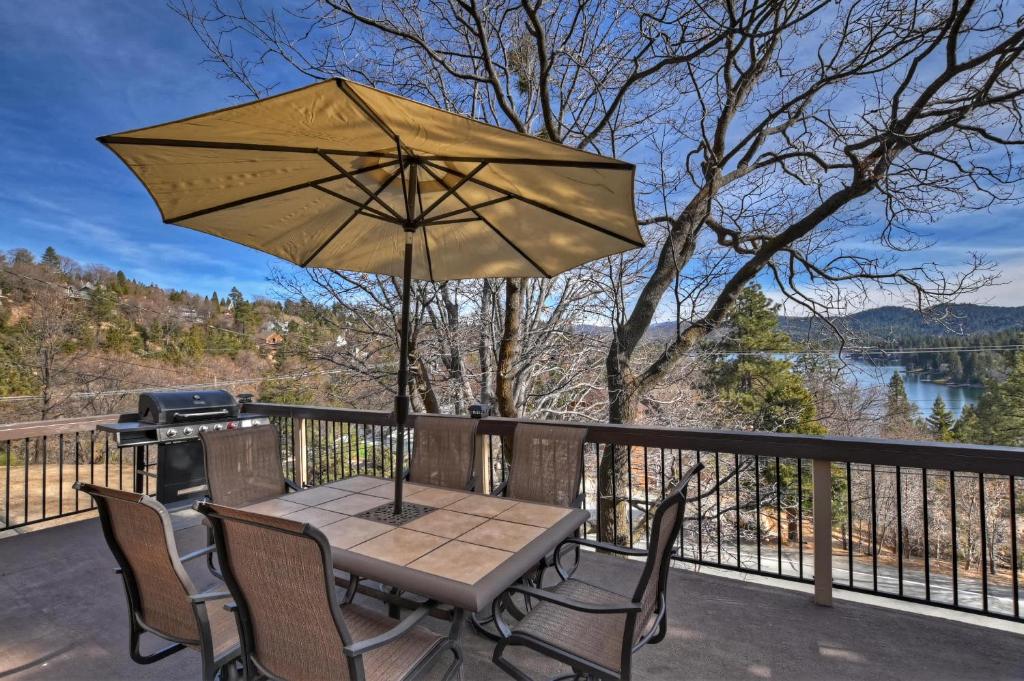 Acorn Acres - Lake Views for 8, Lake Arrowhead (updated prices 2026)