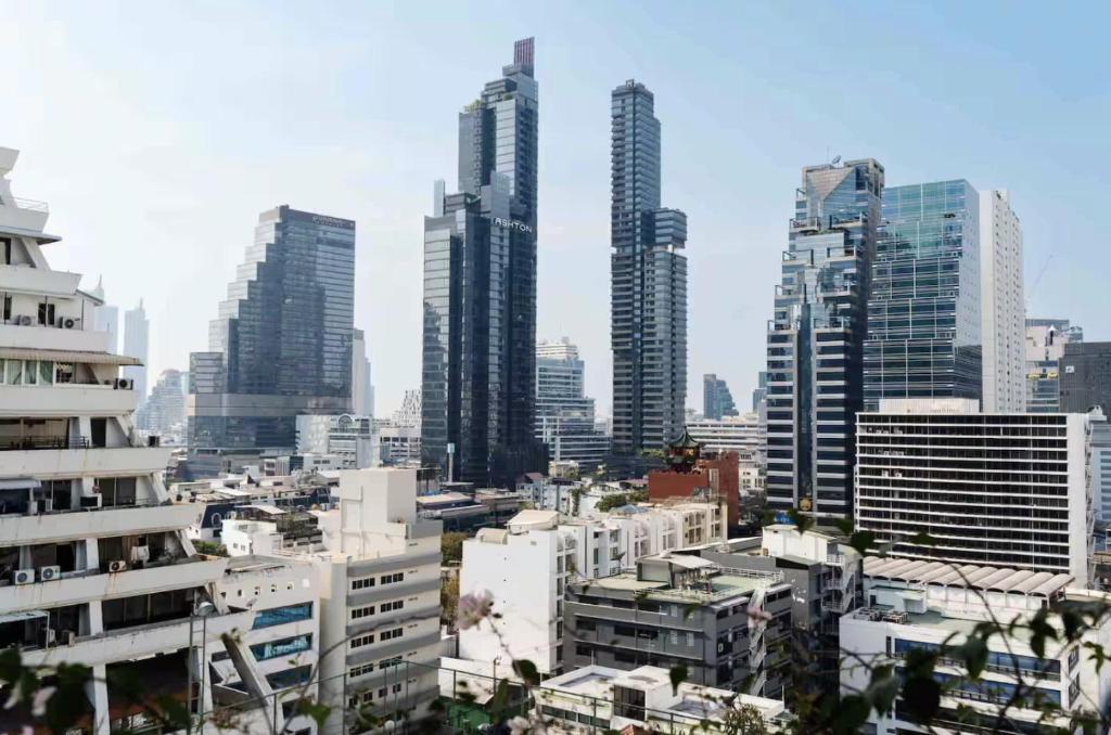 Trinity 3BR Suite Bangkok City View Central Silom, Yan Nawa (updated ...