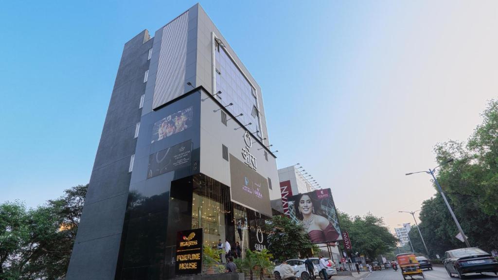 Magnus Fortune House Business Hotel , Magarpatta, Pune (updated prices ...