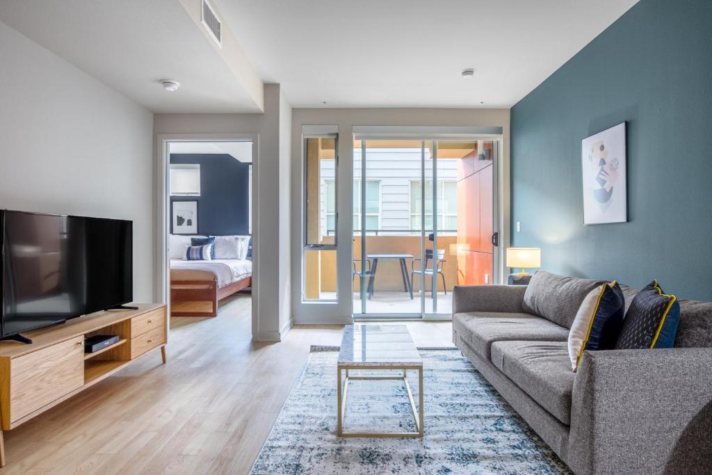 Blueground Downtown rooftop nr Santa Monica Pier LAX-208, Los Angeles (updated prices 2026)