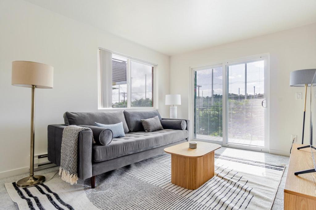 Blueground North Queen Anne wd nr Discovery Park SEA-873, Seattle ...