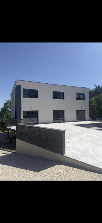 Villa INSTANT AltaÏa L'OASIS BLANCHE, Millery (prețuri actualizate 2025)