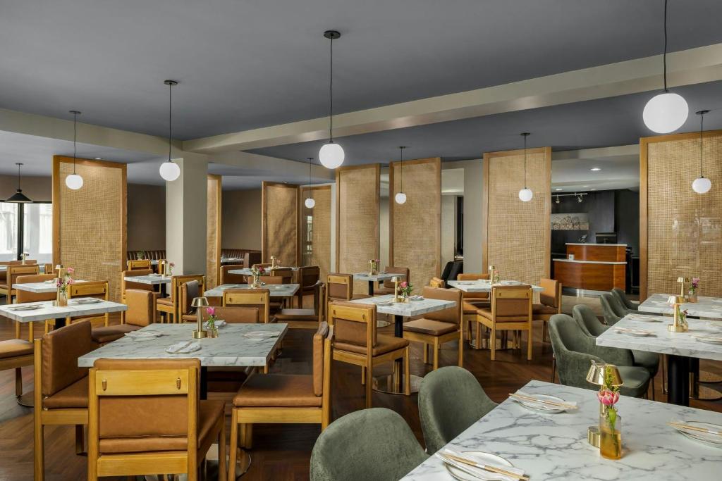 Courtyard by Marriott Houston Rice University, Houston (updated prices ...