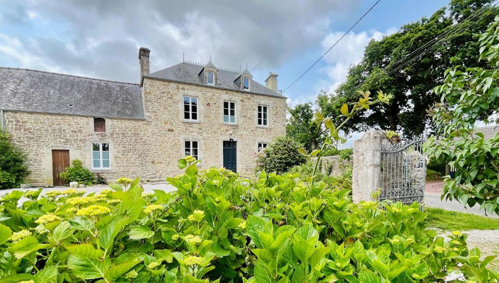 Le Clos du Haut Gallion An authentic haven of peace, Saint-Cyr (preços ...
