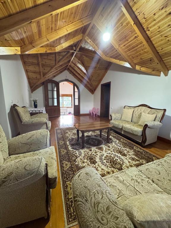 Bedena House, Kolonjë (updated prices 2025)