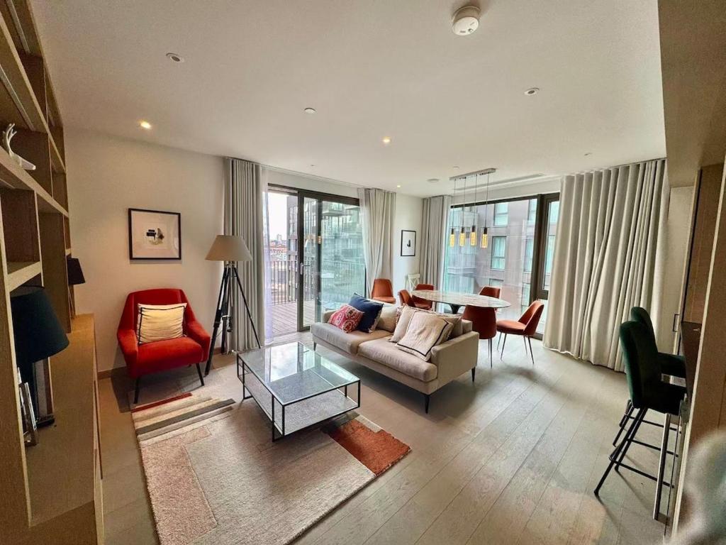 Battersea Luxury 2B2B flat, London (updated prices 2025)