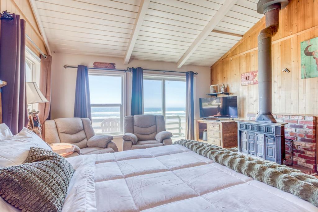 Moolack Shores Inn, Newport (updated prices 2025)