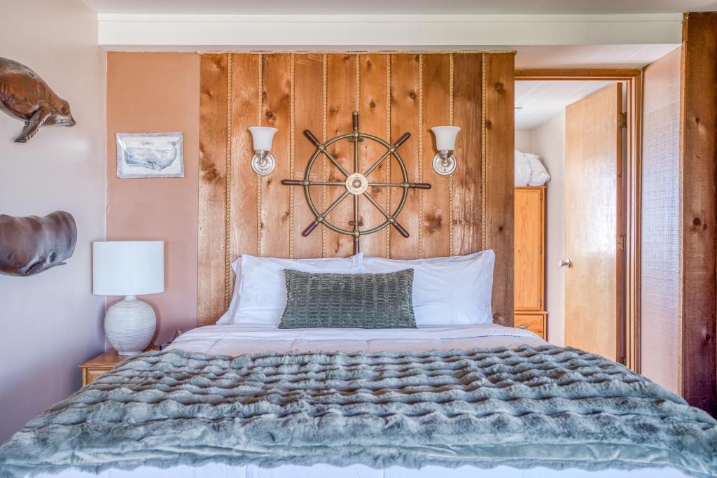 Moolack Shores Inn, Newport (updated prices 2025)