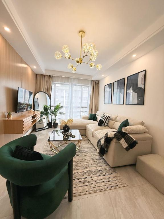 Kileleshwa leshwa house with GYM an AC and Heated Pool, Nairobi ...