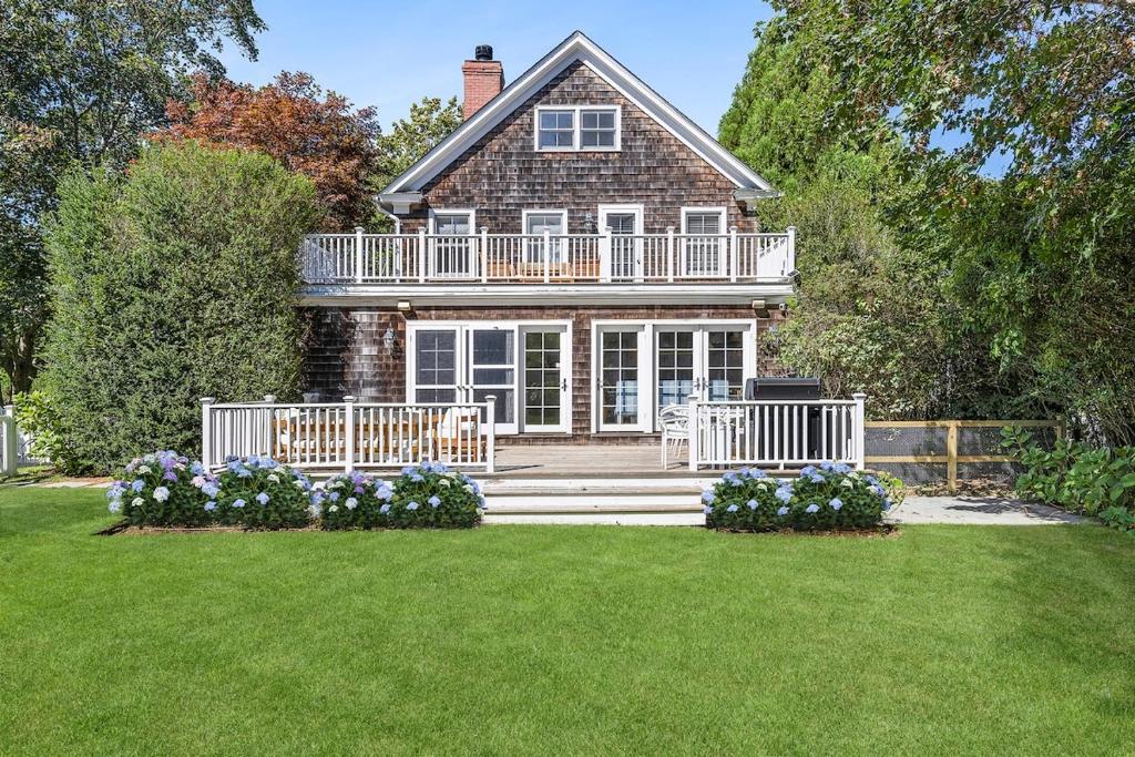 Newly Renovated SH Village 5bd with pool, Southampton (updated prices 2025)
