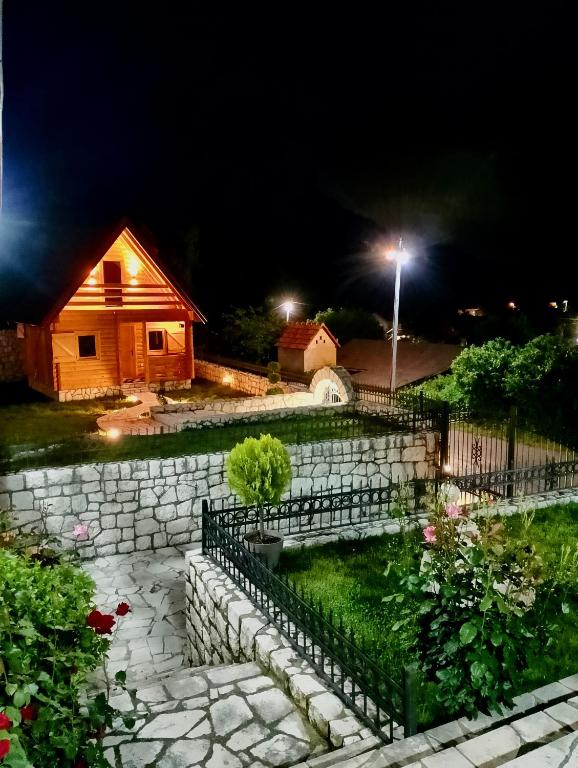 Magical Log House, Virpazar (updated prices 2026)