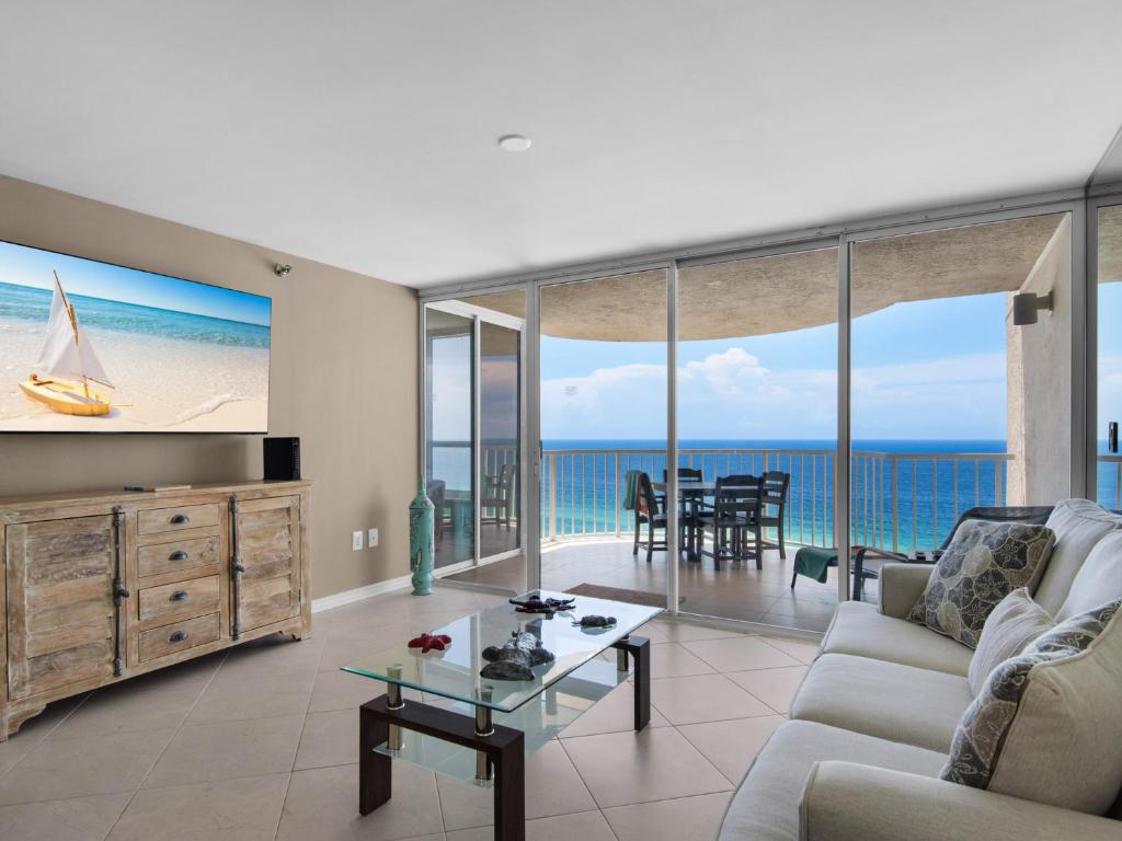 Hidden Dunes Condominium 1504 by Newman-Dailey, Destin (updated prices ...