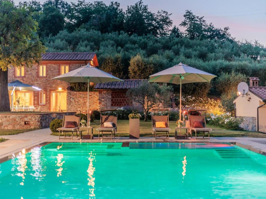 Modern Tuscan Villa with Private Pool, San Ginese (updated prices 2025)