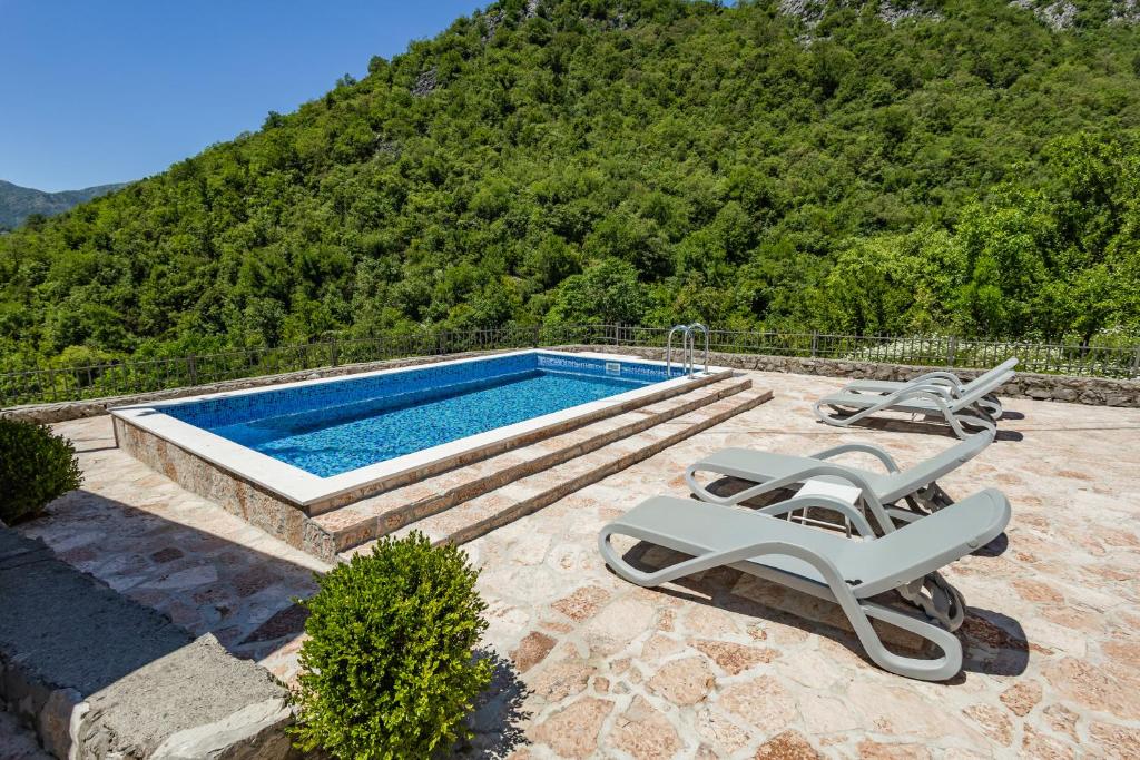 Wild silence - Skadar Lake, Virpazar (updated prices 2026)