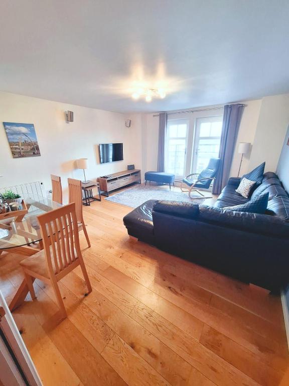 Abbey Horizon, central apartment with parking, Whitby (updated prices 2026)