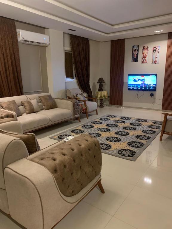 A modern serviced apartment with private garden in Sheikh Z, Sheikh ...