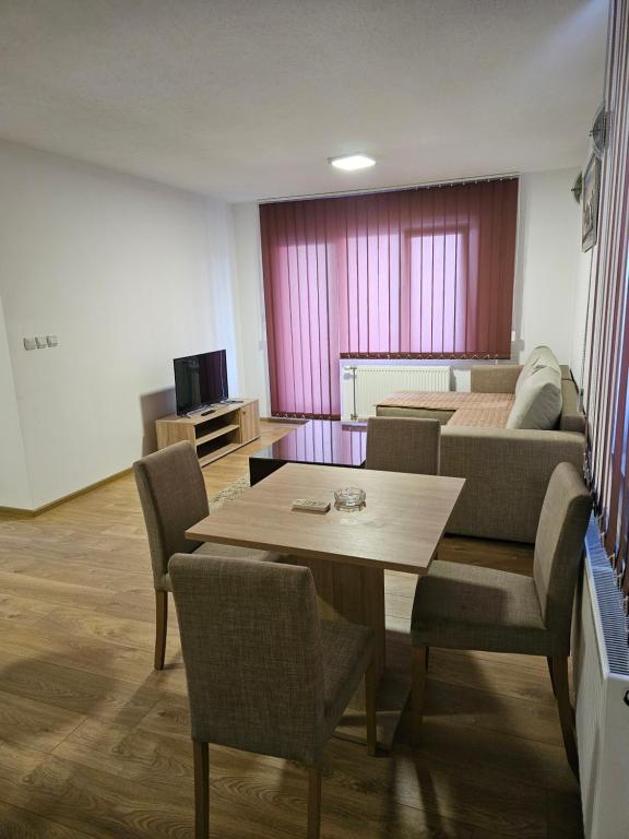 EM Apart, Beograd (updated prices 2026)