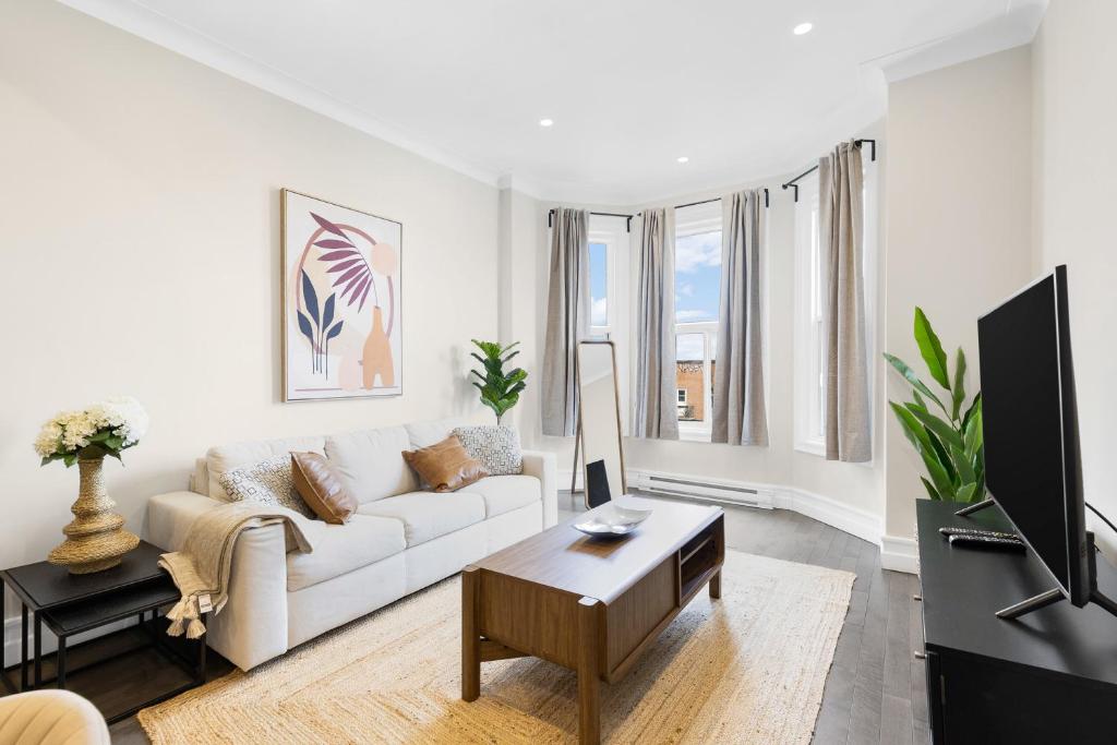 The Parc Mile End ApartHotel, Montreal (updated prices 2026)