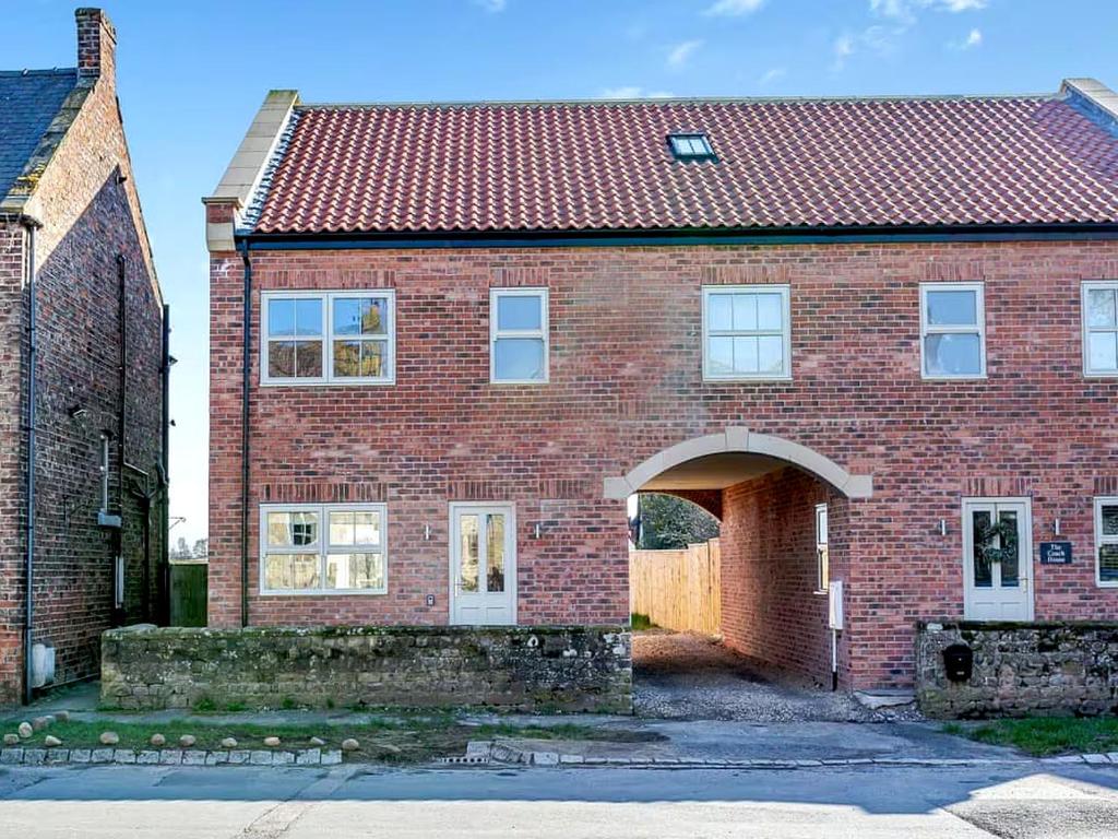 River Oak, Rainton, Dishforth (updated prices 2026)