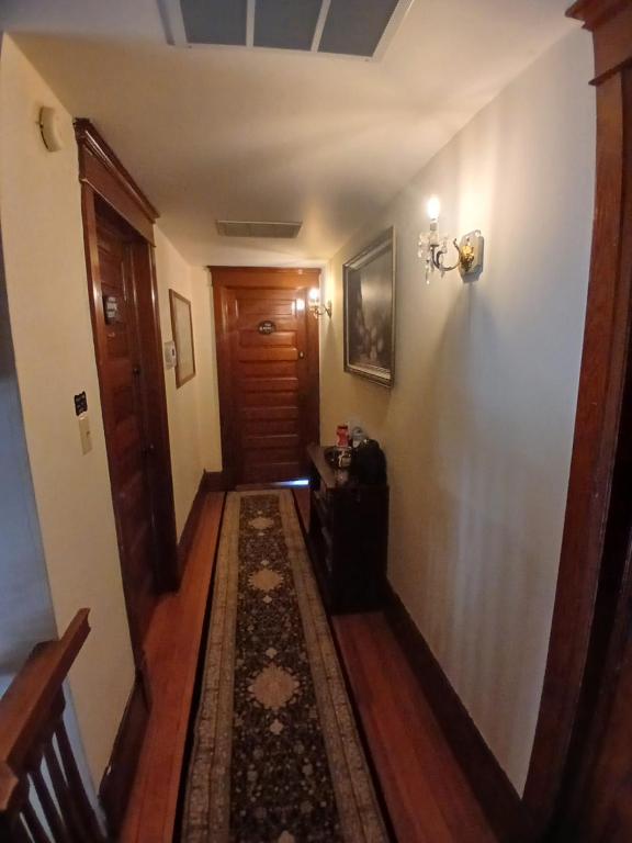 The Bissing House, Hays (updated prices 2025)