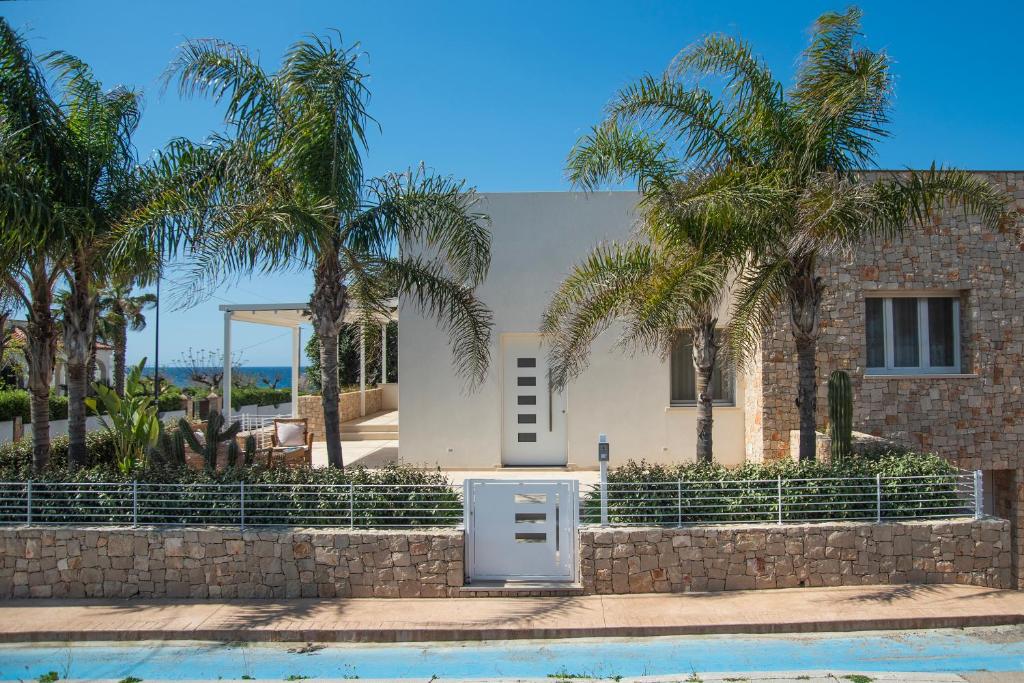 VILLA ALMA Sea house, Torre Suda (updated prices 2026)