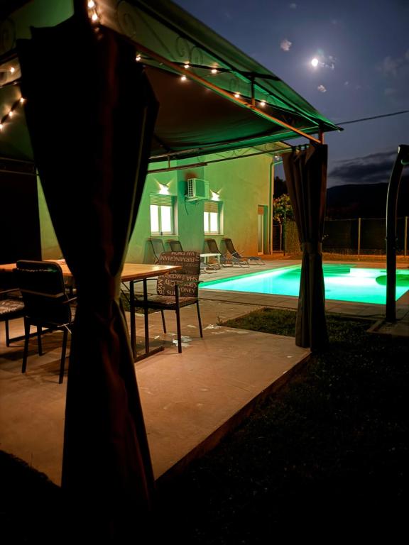 Cinac, Bihać (precios actualizados 2025)