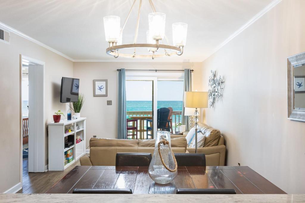 Oceanfront Condo with Stunning Views and Great Location, Kill Devil Hills (updated prices 2026)