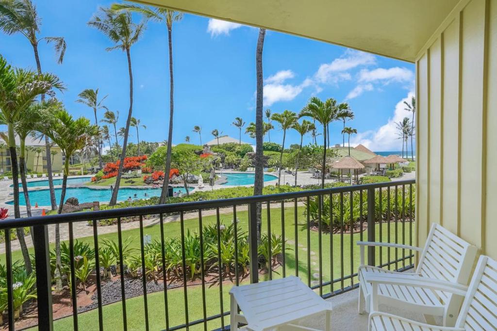 Simple but Idyllic Oceanfront Resort w King Bed, Lihue (updated prices ...