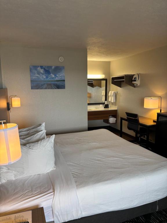Baymont by Wyndham Petoskey, Petoskey (updated prices 2025)
