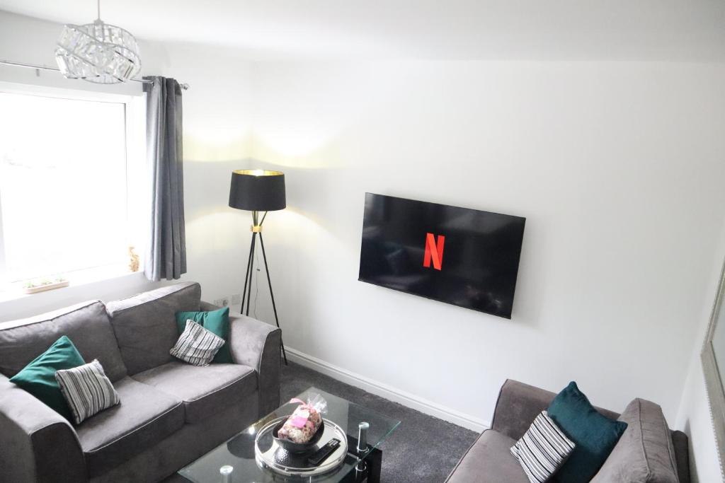 Luxe Lounge 2, Coventry (updated prices 2025)