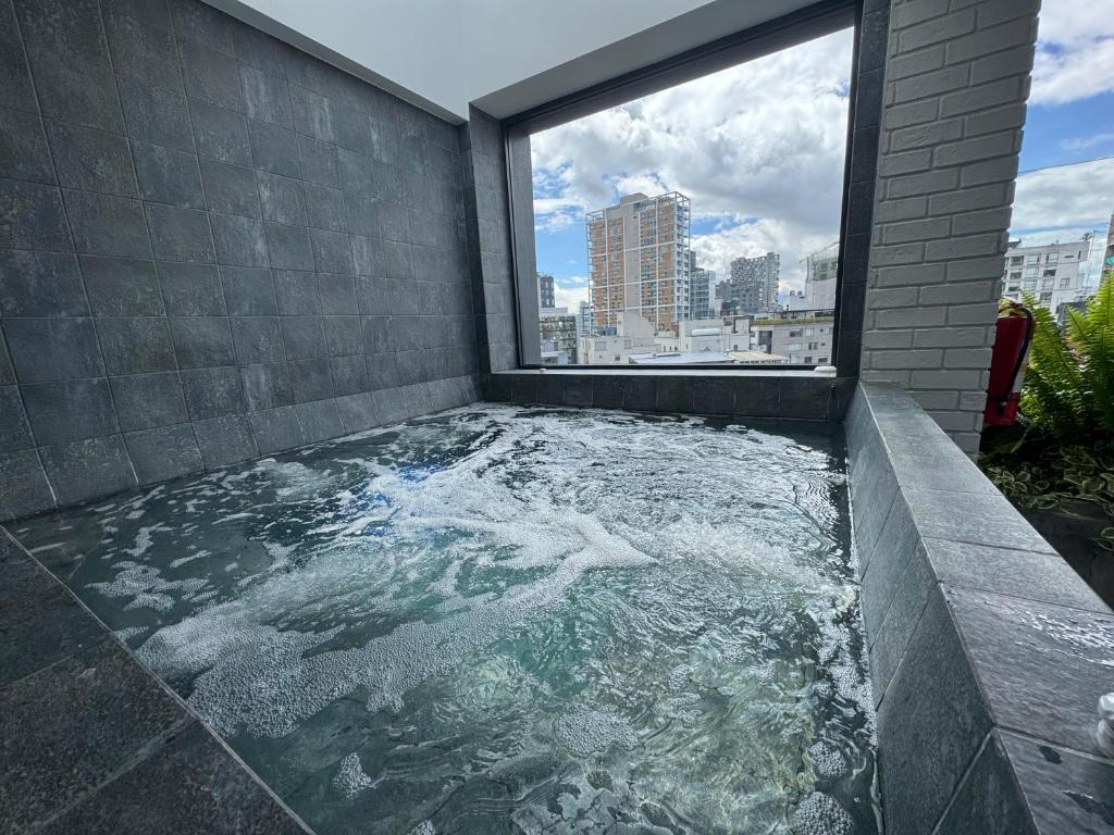 Torre Pontina Building in Carolina, Quito (updated prices 2025)