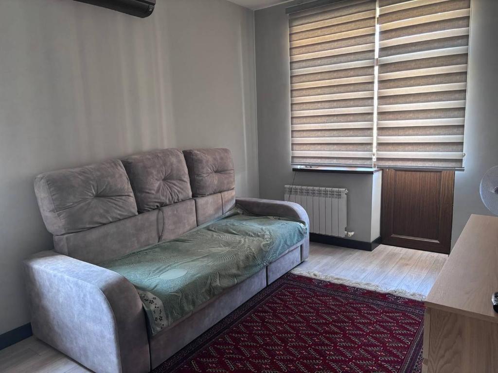 UZBUM OXUS university, Qŭyliq (updated prices 2025)