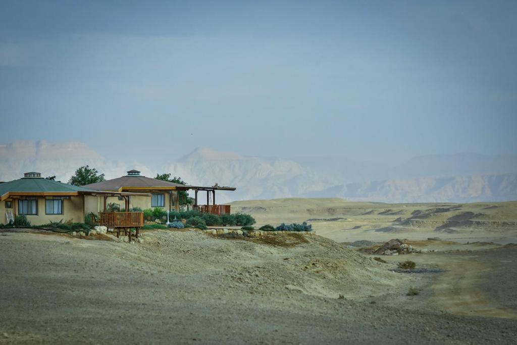 Neot-Semadar eco-lodge, Naẖal Ya‘alon (updated prices 2025)