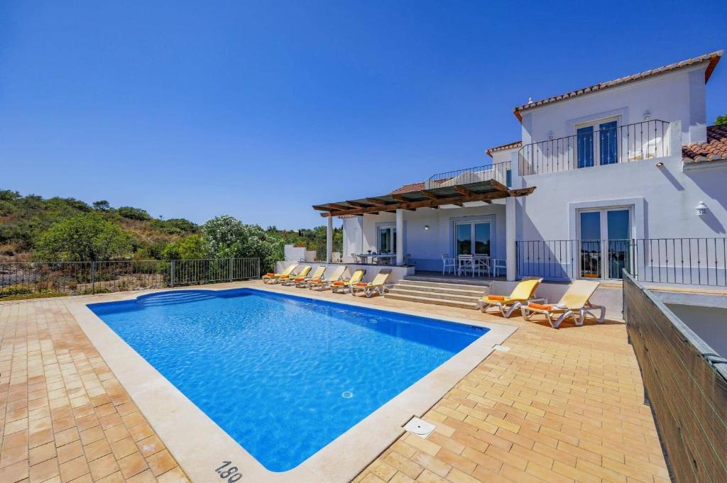 Villa Casa Nina by Villa Plus, Quelfes (2025년 최신 요금)