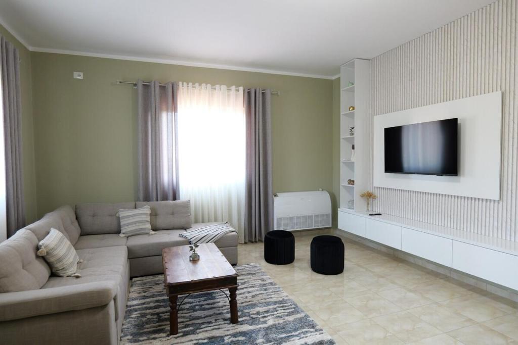 Villa Mesi Bridge by River, Boks (updated prices 2025)