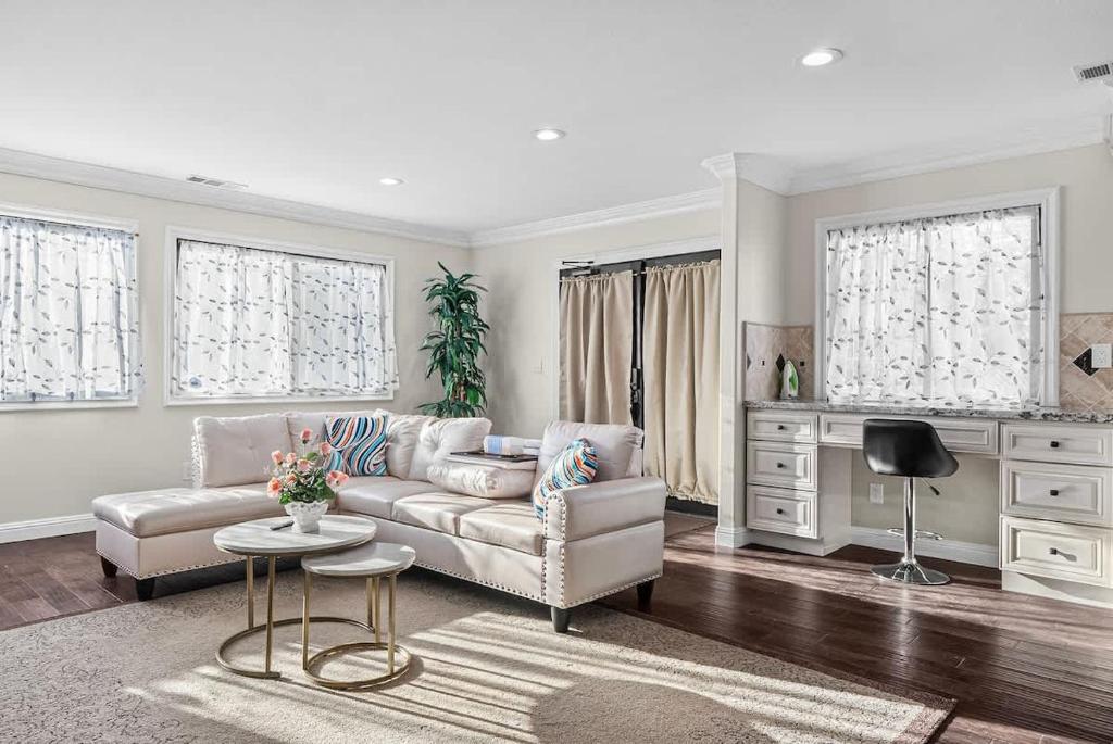 Stunning House wt 6Br 5Bth SJ, San Jose (updated prices 2026)