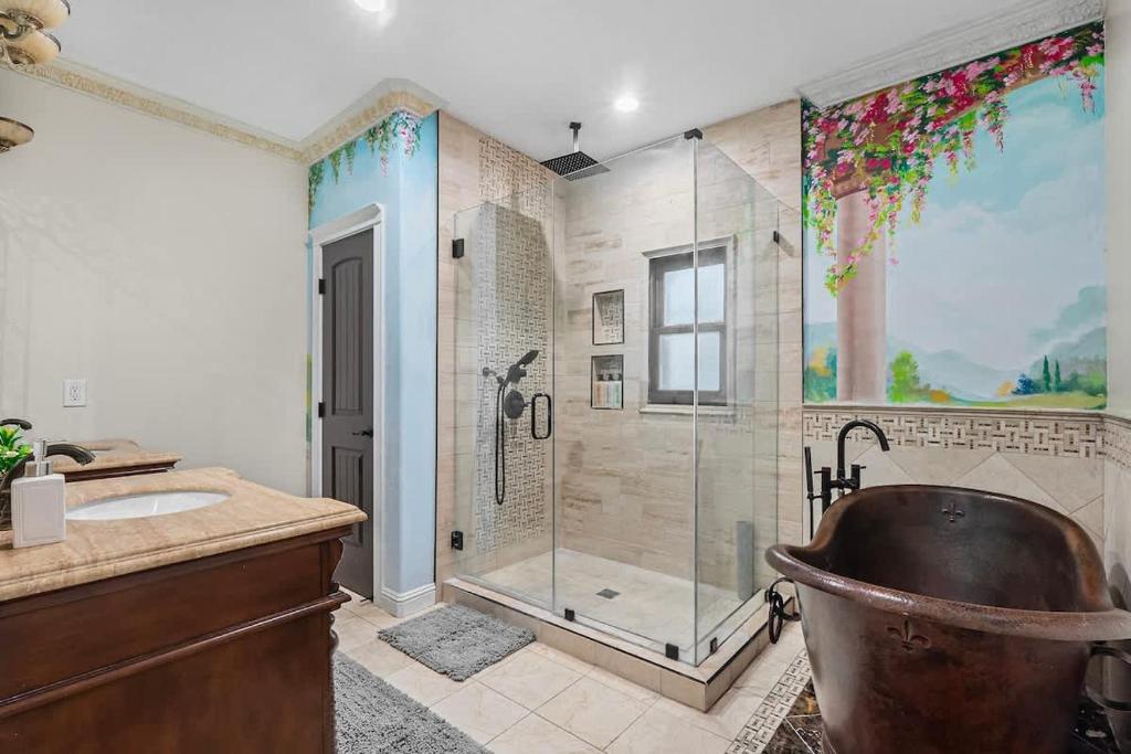 SJ downtown 5 BR stunning house, San Jose (updated prices 2025)