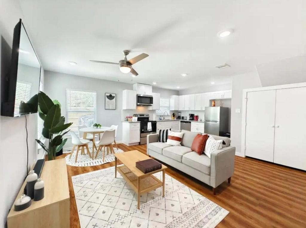 Luxury 3BR Home Downtown Houston and near Airports, Houston (preços ...