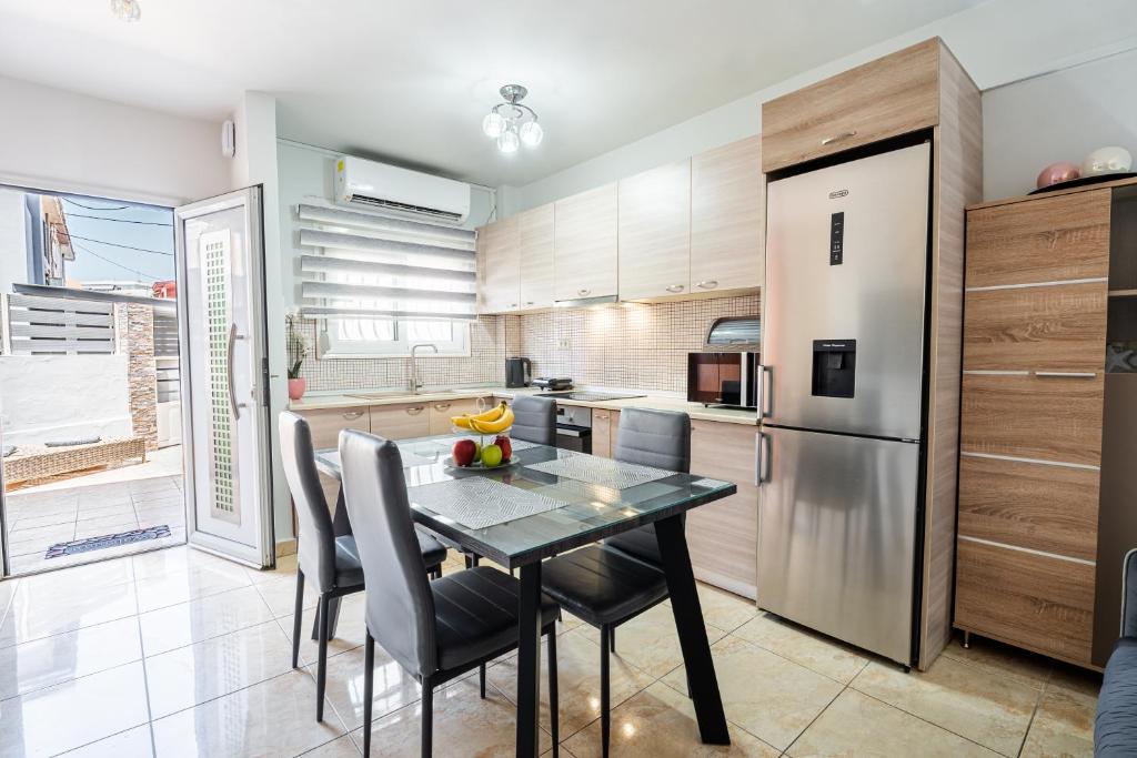 Helios House, Rhodes Town (updated prices 2026)