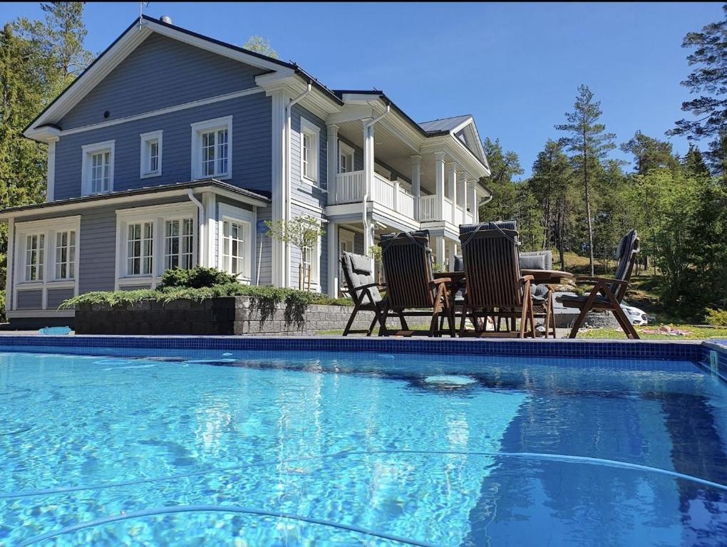 Villa Aurora, big House with warmed outside pool and jacuzzi, Masku ...