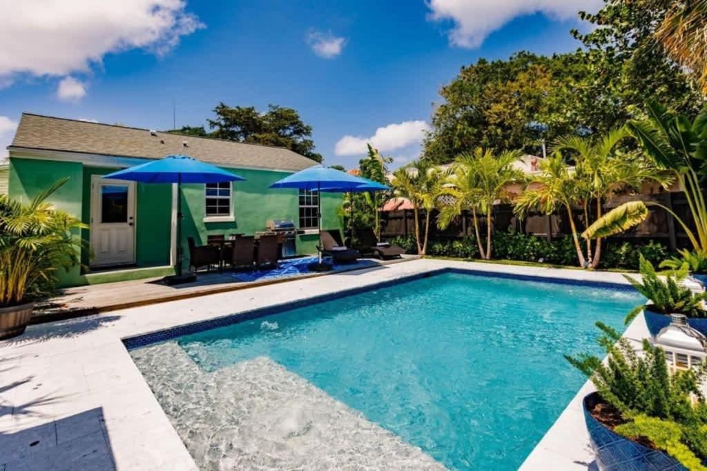 Key Lime Cottage - Bask Poolside in a Historic Flamingo Park Gem, West Palm Beach (updated ...