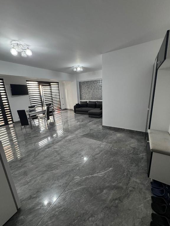 Apartament 3 camera Dem Radulescu H&H, Râmnicu Vâlcea (tarifs ...