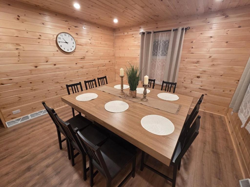 Indiana Lake Escape, Orland (updated prices 2026)