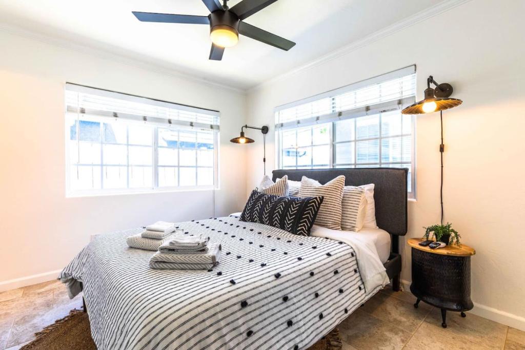 Pacific Beach Cottage 3 Walk to the Beach and Bay, San Diego (updated ...