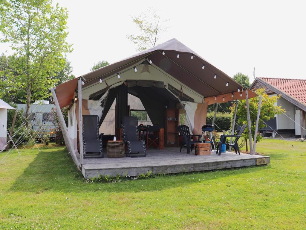 Lodge in Twijzel for 8 Person, cleaning included, Twijzel (updated ...