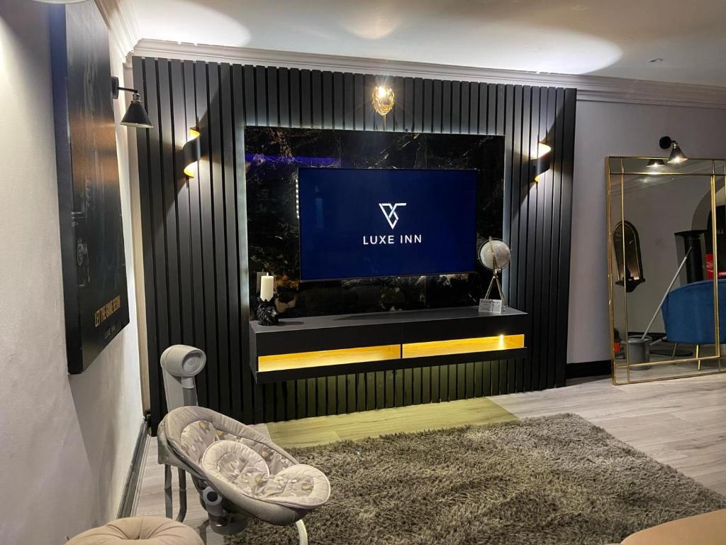 Luxury 4 Bed Room House, Heathrow, Colnbrook (precios actualizados 2025)