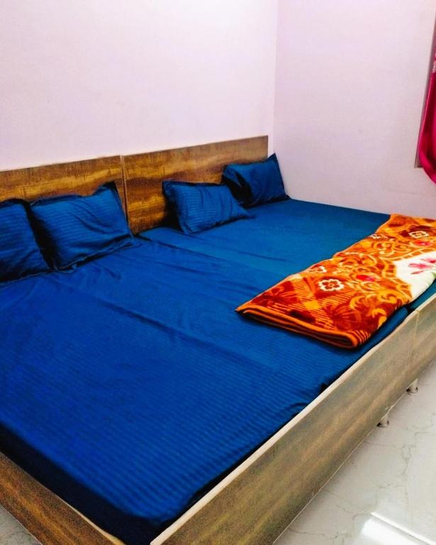 Hotel Mahadev guest house Fully AC OR NON AC Room In Varanasi, Varanasi ...