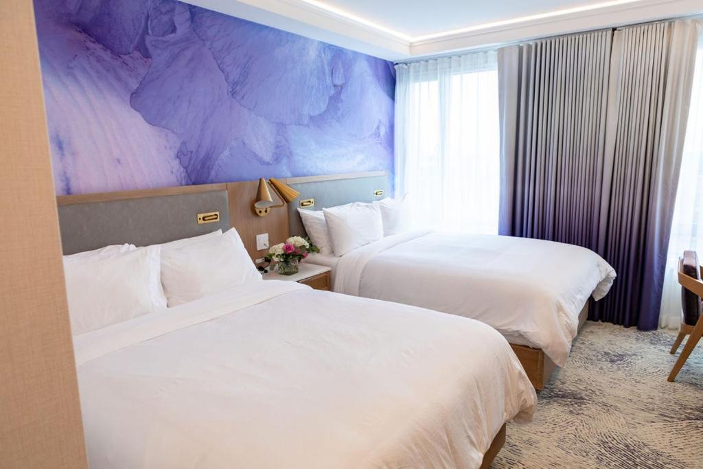 Iris Hotel Boston, Brookline (updated prices 2025)